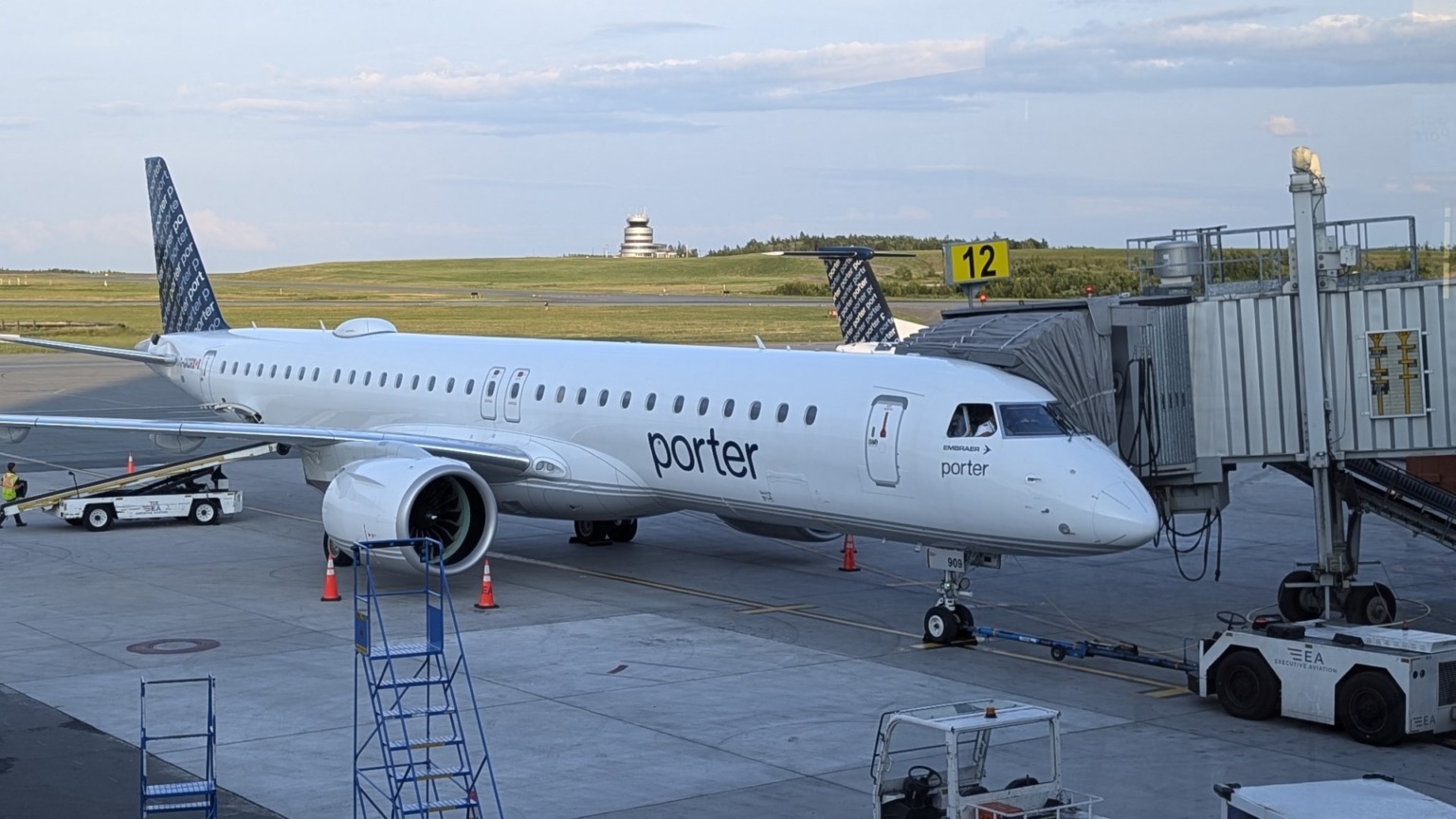 Our Experience Flying Porter Airlines : Parenting To Go