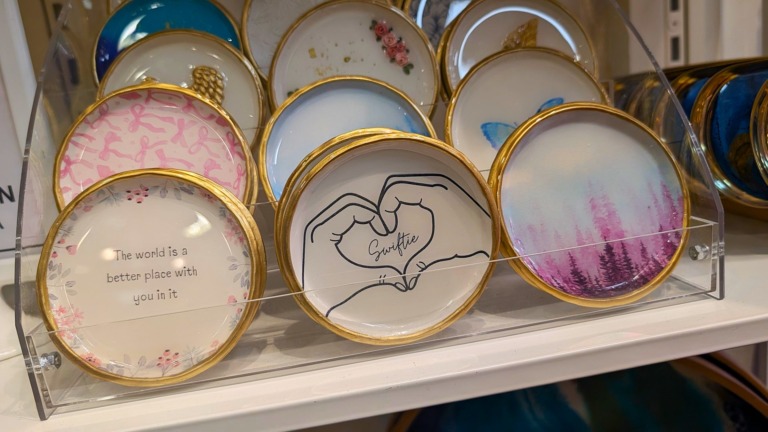 Swiftie Tween | Fun things to do in Toronto : Parenting To Go